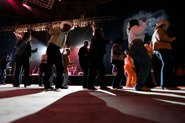 Yeehaw! Buckin’ Black Line Dances Folks Are Loving At Houston Rodeo ...